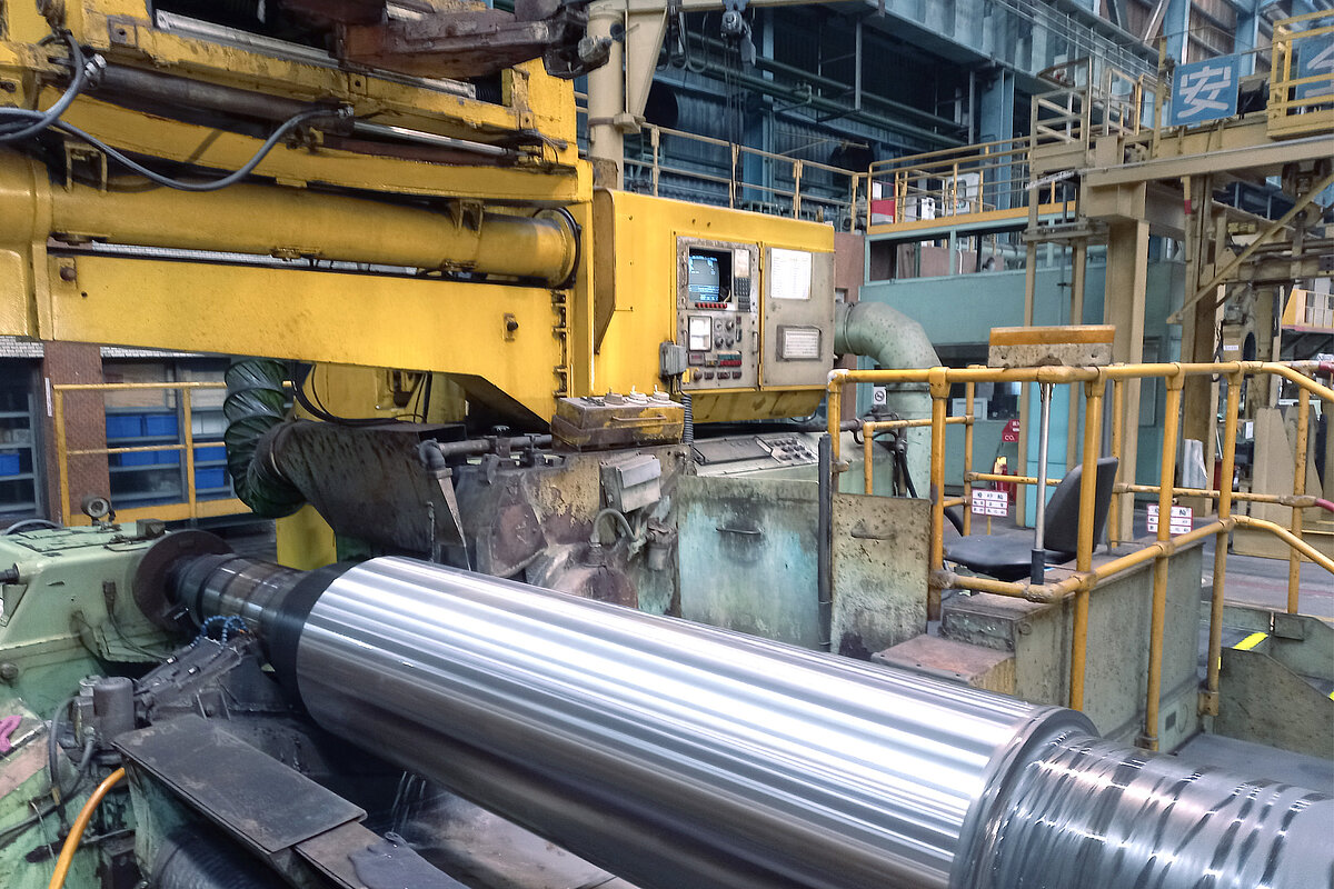 CSC orders overhaul of two roll grinding machines: WaldrichSiegen